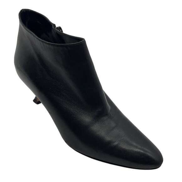 Manolo Blahnik | Shoes | Manolo Blahnik Black Leather Ankle Booties ...